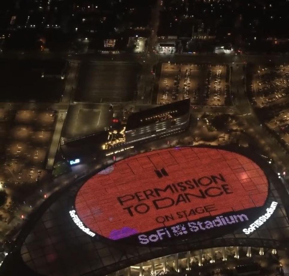 BTS 콘서트가 개최되는 해외스타디움 근황