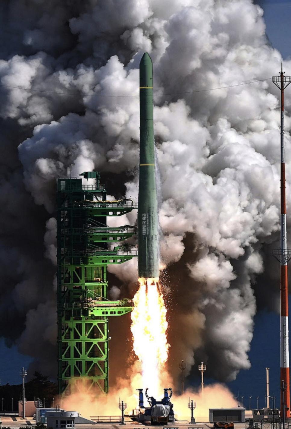 22년 누리호 고화질 사진.jpg