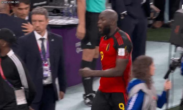 분노 못참는 루카쿠.gif