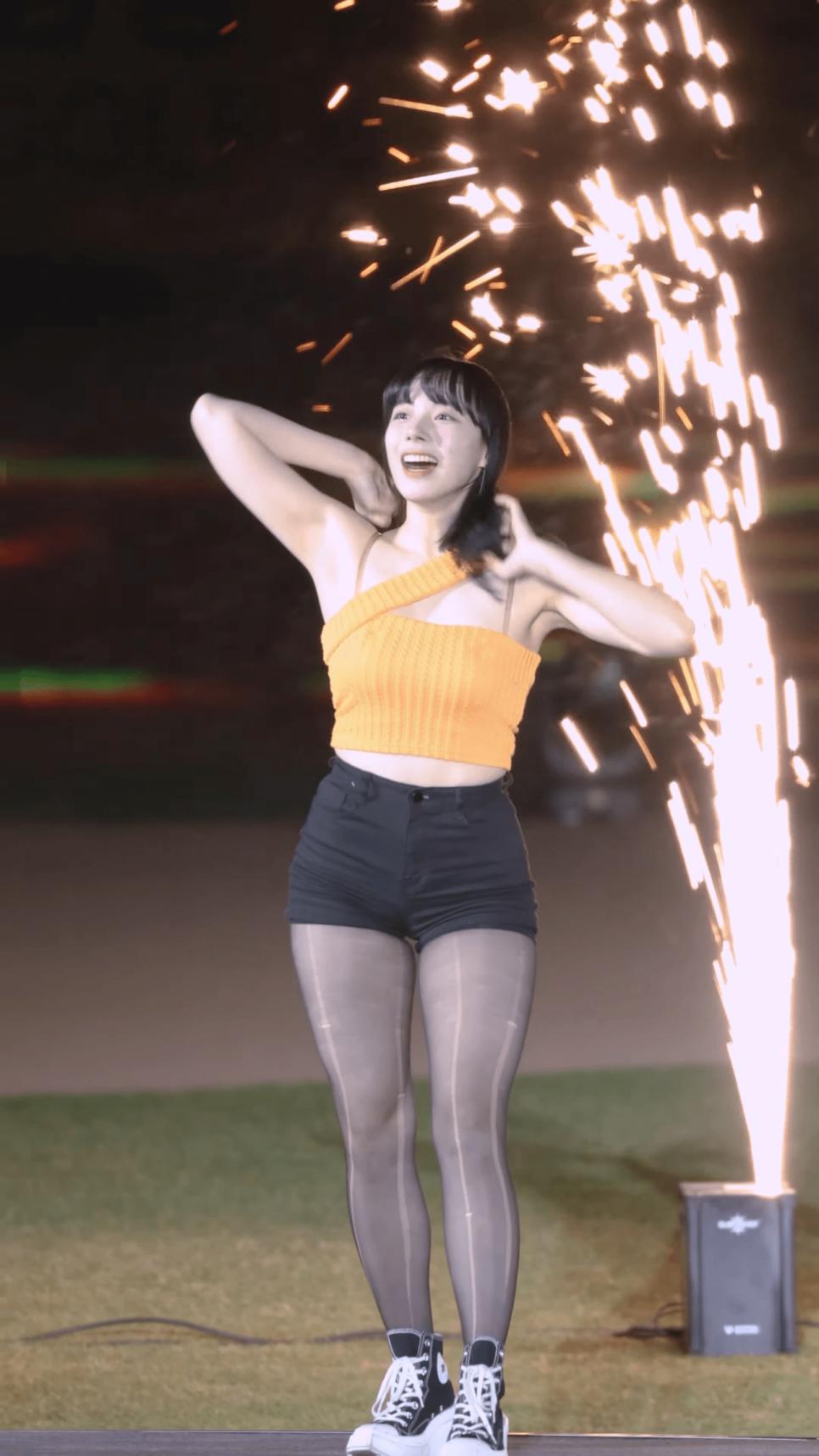 하지원 치어리더 허벅지 Goat 짤