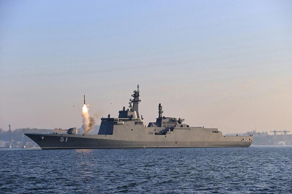 이번에 공개한 북한 전투함 근황