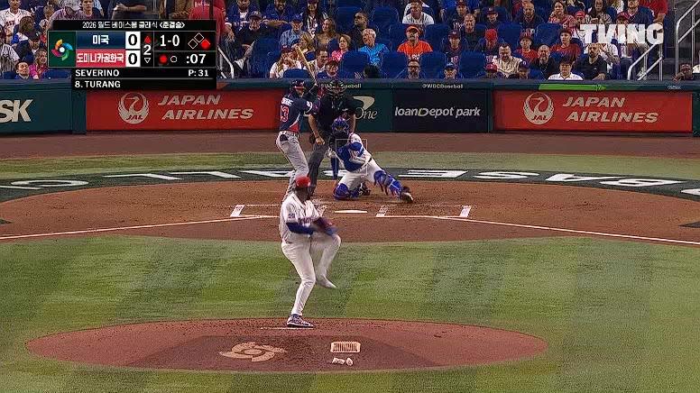 [WBC] 우전안타 쳤지만 애런저지의 미친 보살로 이닝종료.GIF